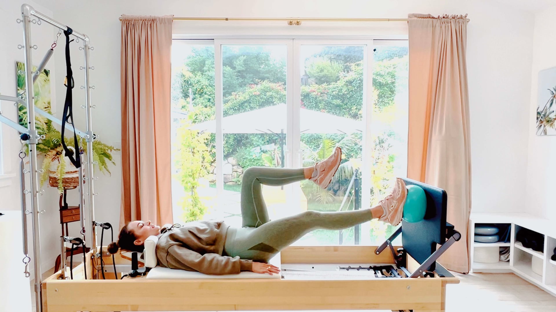 Burn & Firm : Core, Cardio & Leg Day Jumps